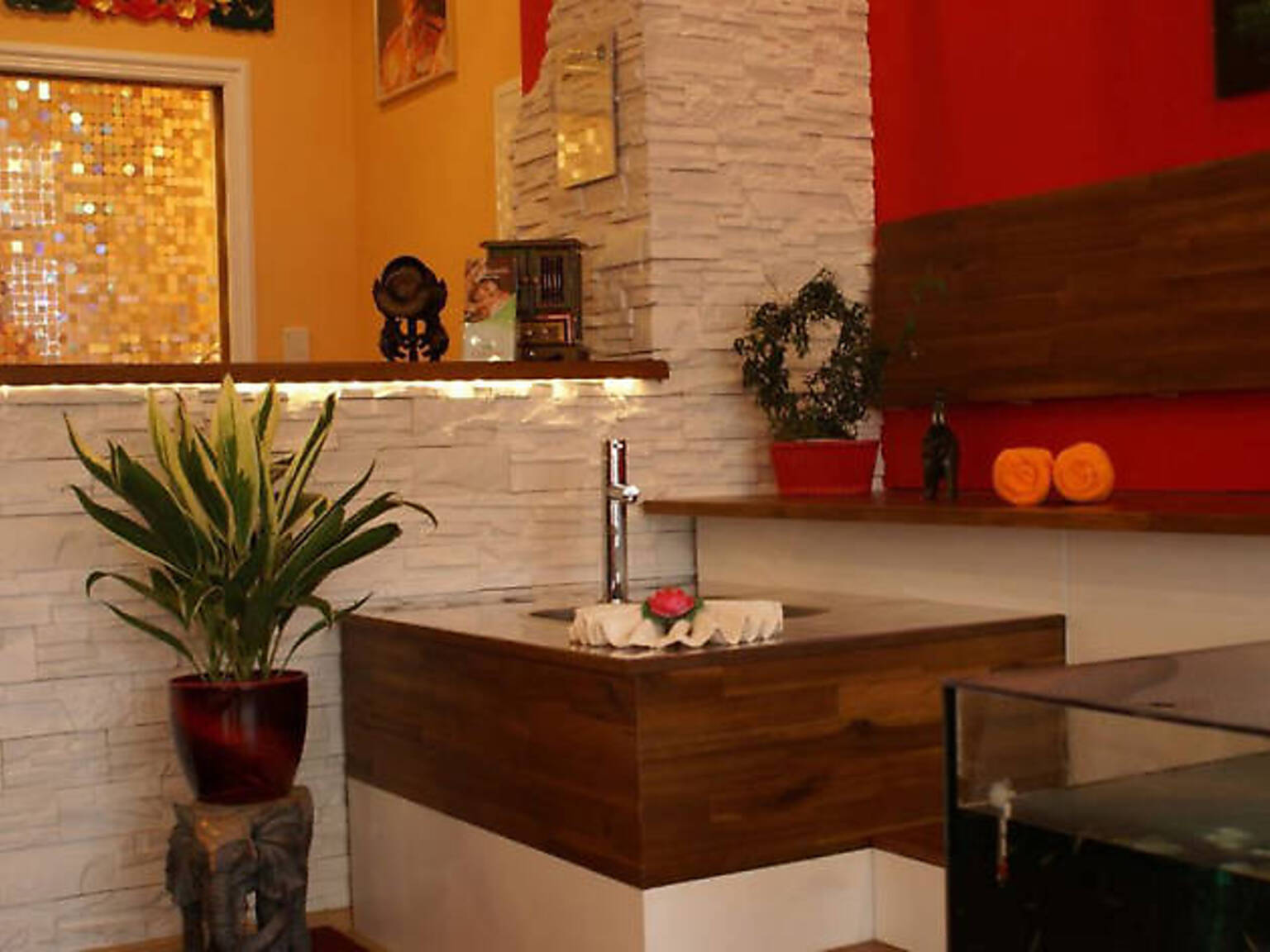 9 Best Spas in Berlin: Saunas, Treatments, Pool Time and More