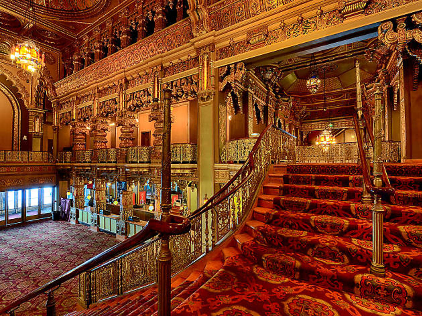 20 Most Haunted Places in New York State for Spooky Season