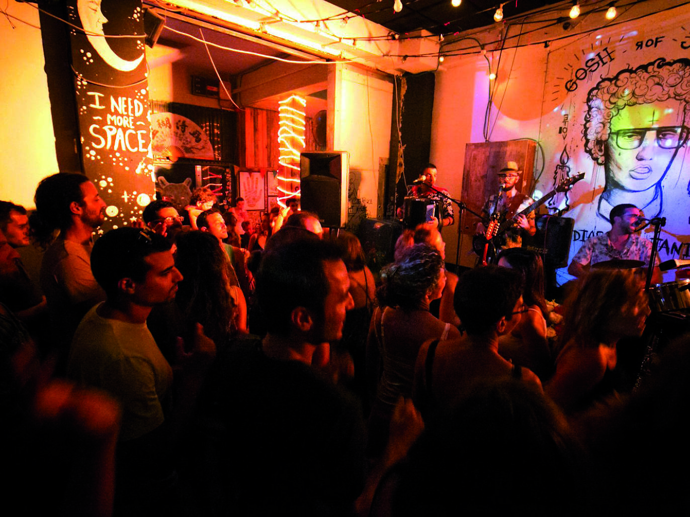 The best Tel Aviv bars and clubs to drink away the night