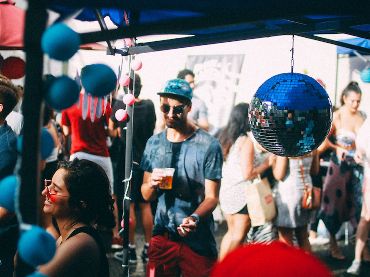 13 Best Clubs in Singapore To Party All Night Long