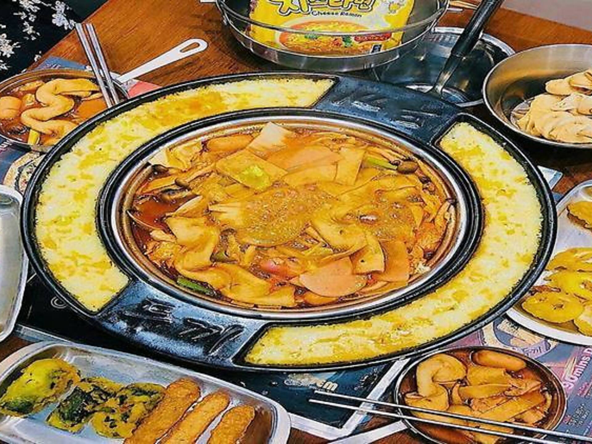 7 Best Buffets Under $30 In Singapore