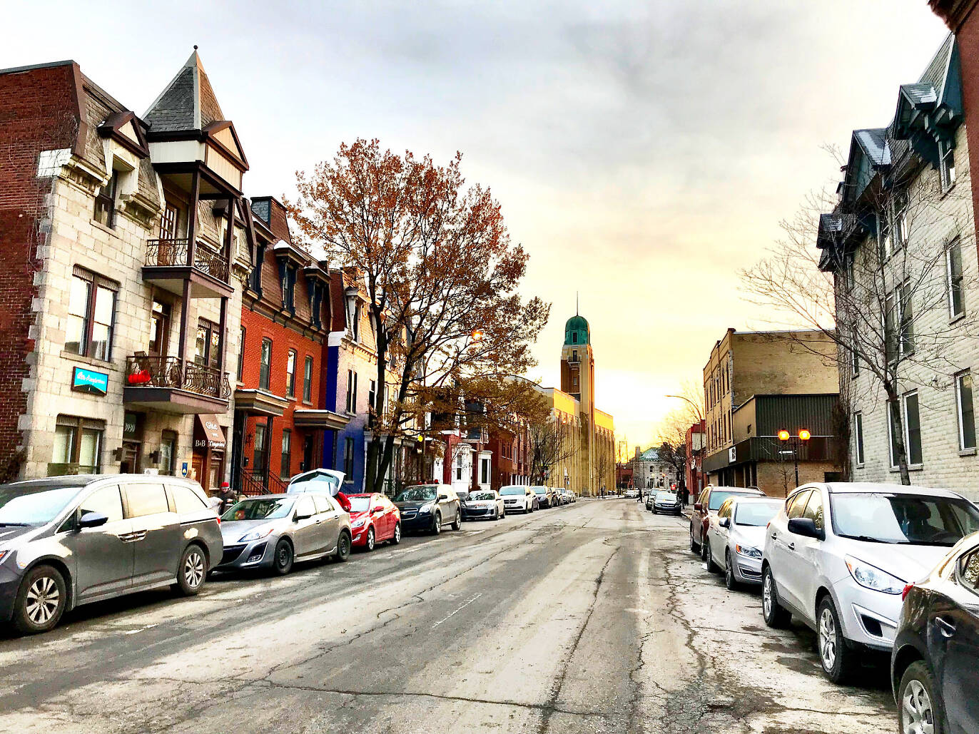 The Best Neighborhoods of the City: Where to Stay in Montreal in 2021