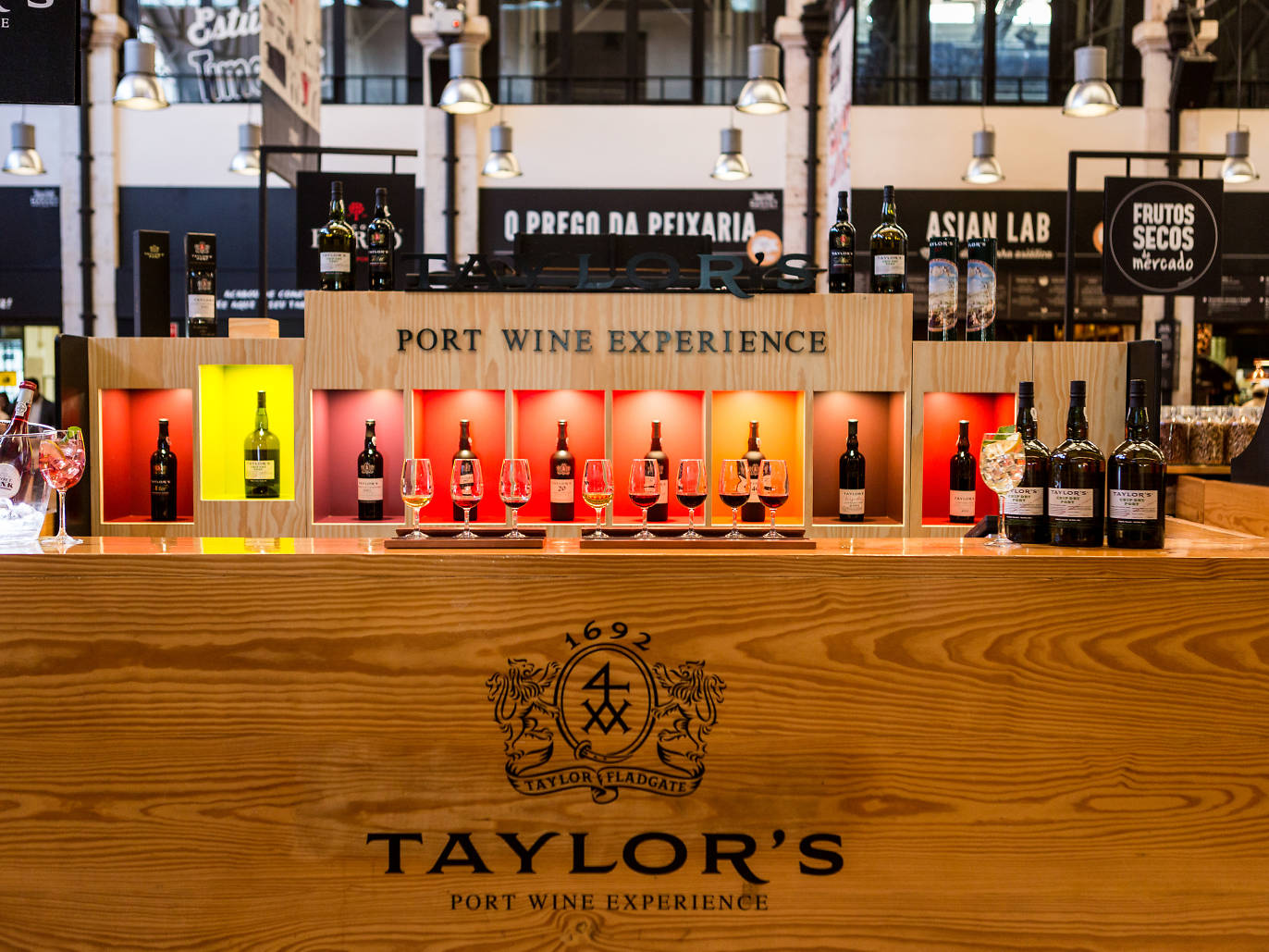 Conheça os restaurantes do Time Out Market Lisboa