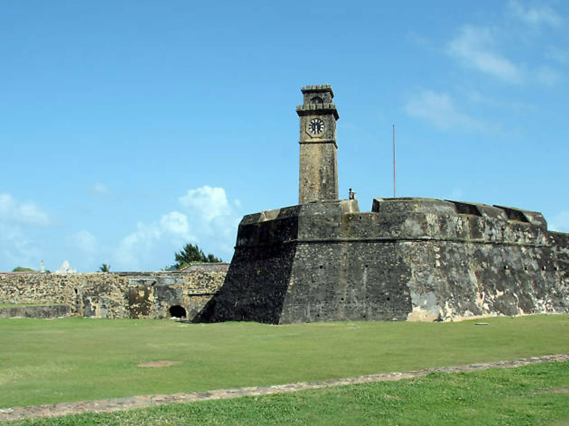 27 most fascinating things to do in Sri Lanka!