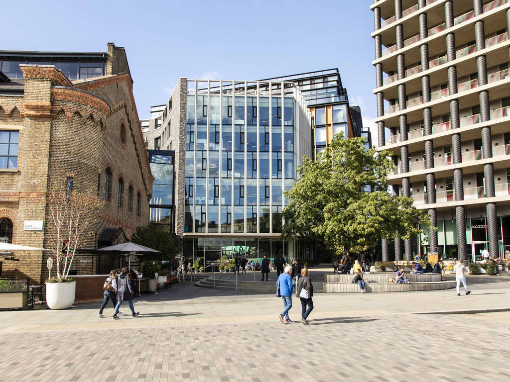 11 Pictures Of King's Cross That Show The Area's Dramatic Transformation