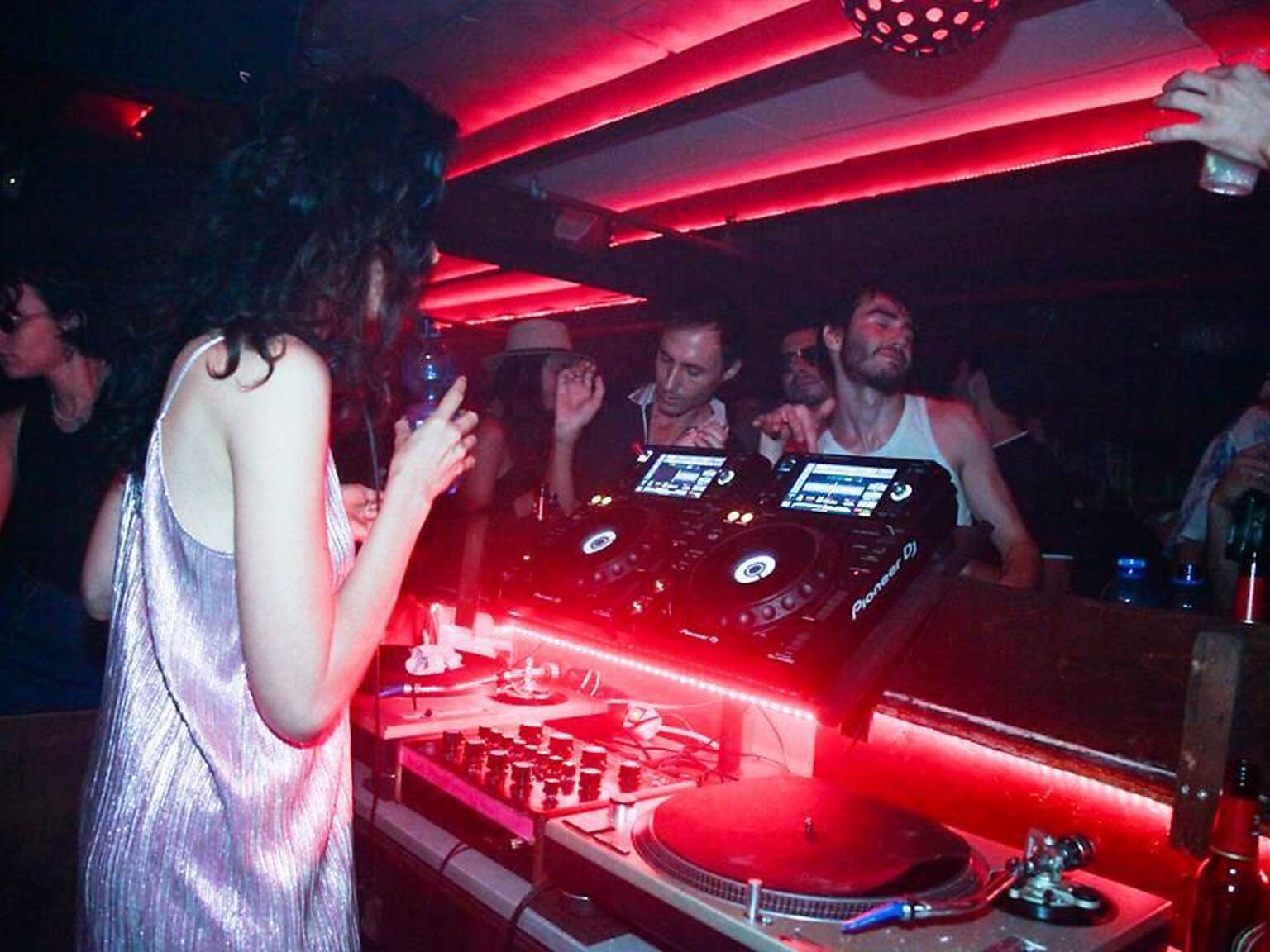 The ultimate guide to Tel Aviv nightlife - bars, clubs, eats