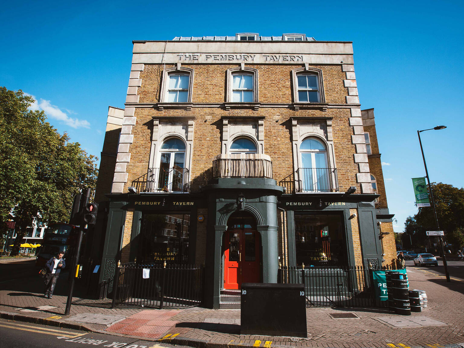 13 Best Pubs in Hackney For East London Boozing