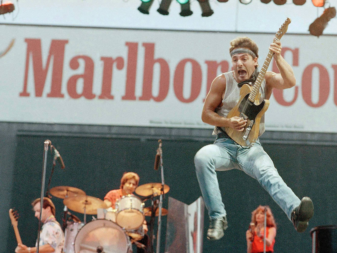 16 New Jersey Songs To Have in Your Playlist