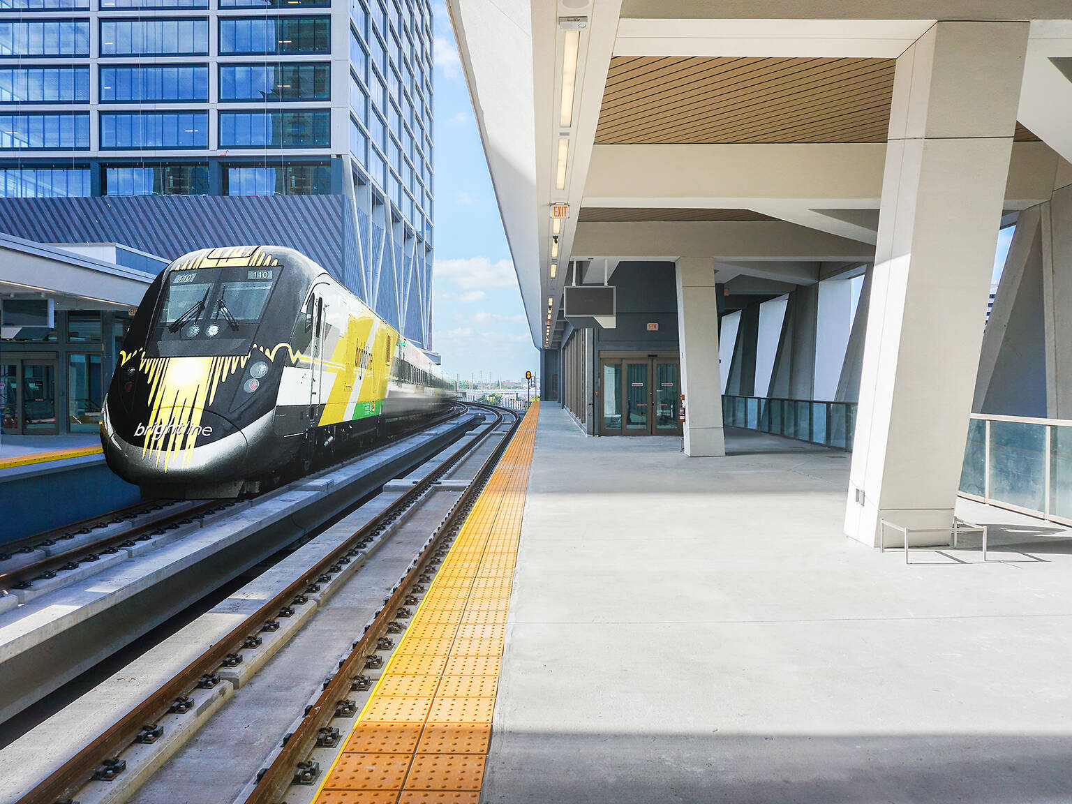 Miami Public Transportation and Local Transit Guide