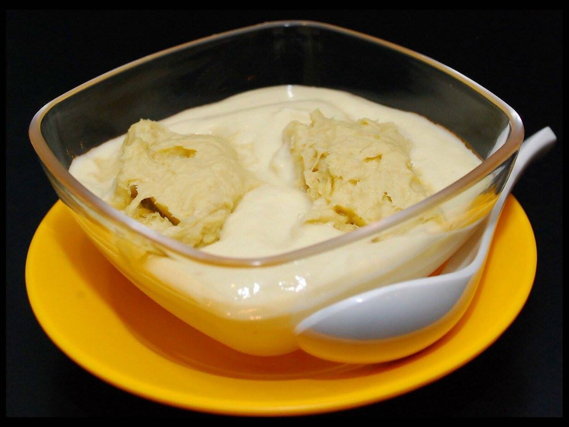 14 Places To Eat Local Desserts in Singapore