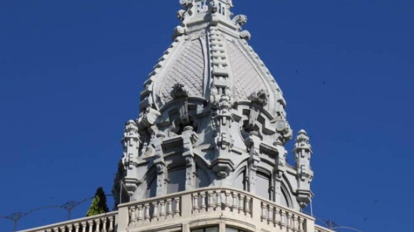 Una ruta por los edificios modernistas más bonitos de Madrid