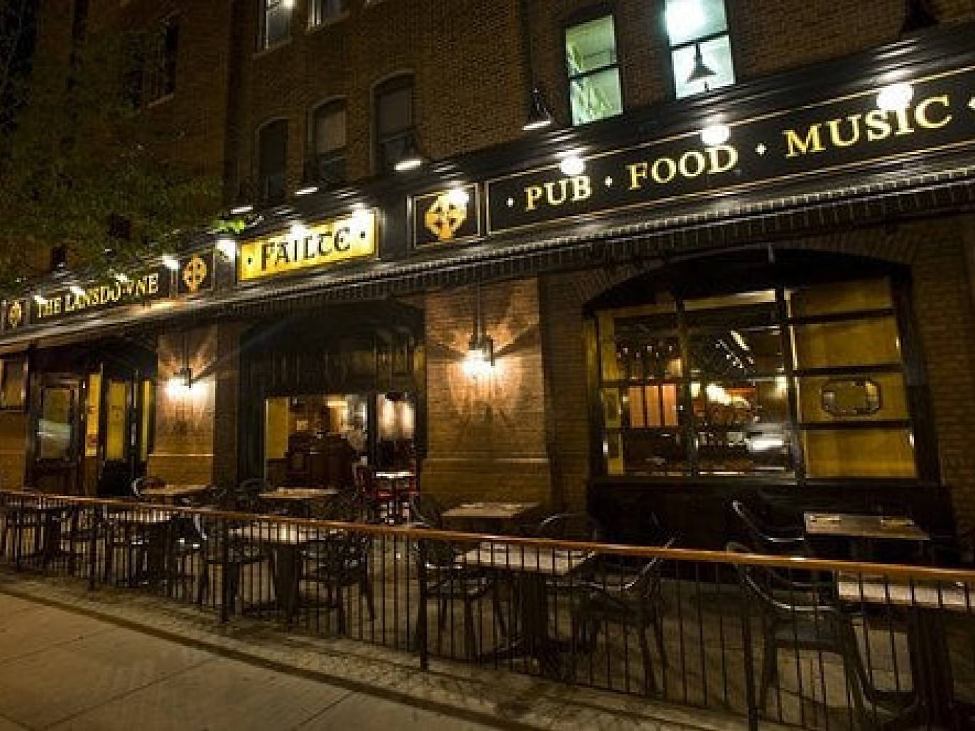 Karaoke in Boston: Best Bars Where You Can Sing Your Heart Out