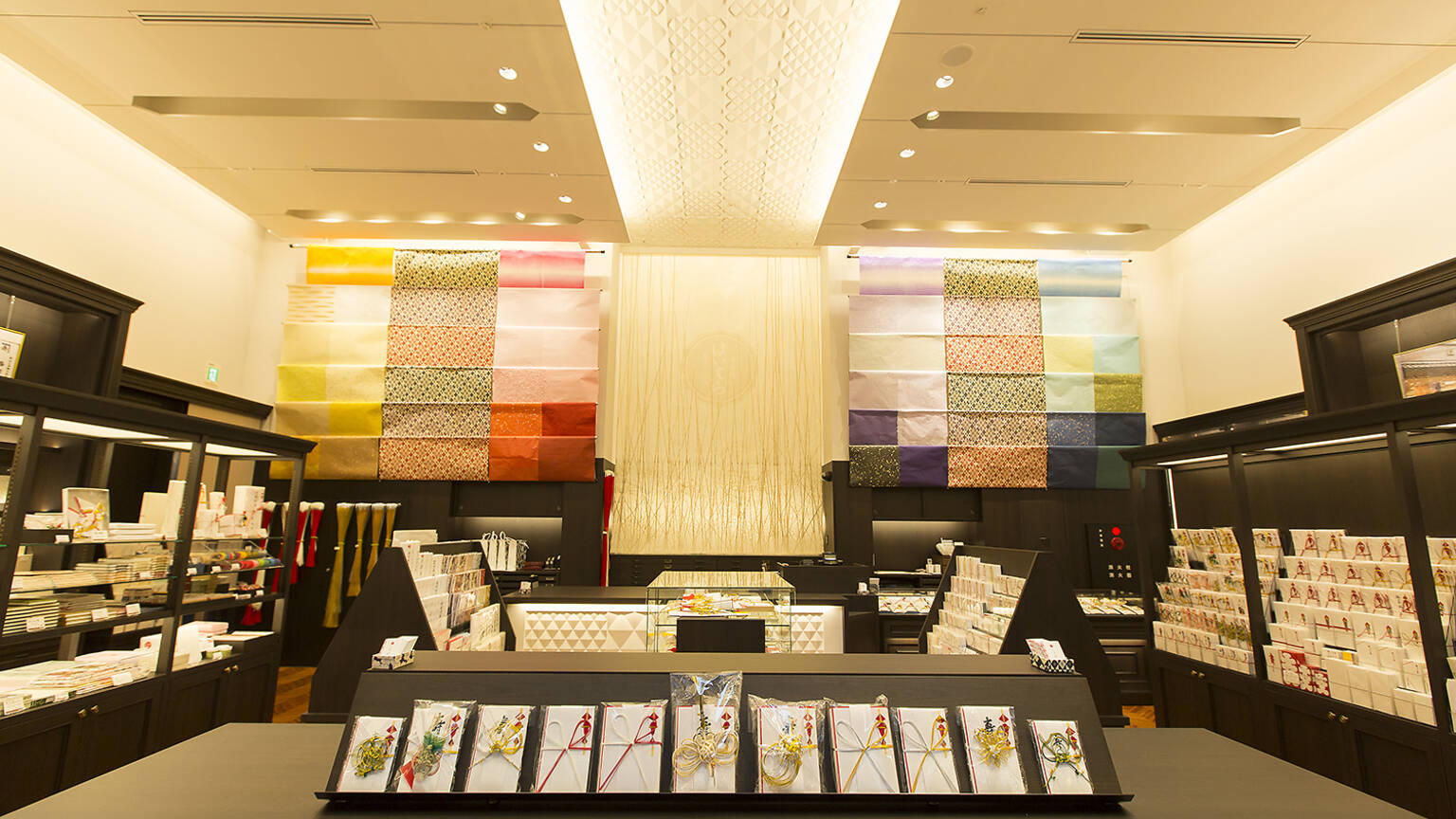 Haibara | Shopping in Nihonbashi, Tokyo