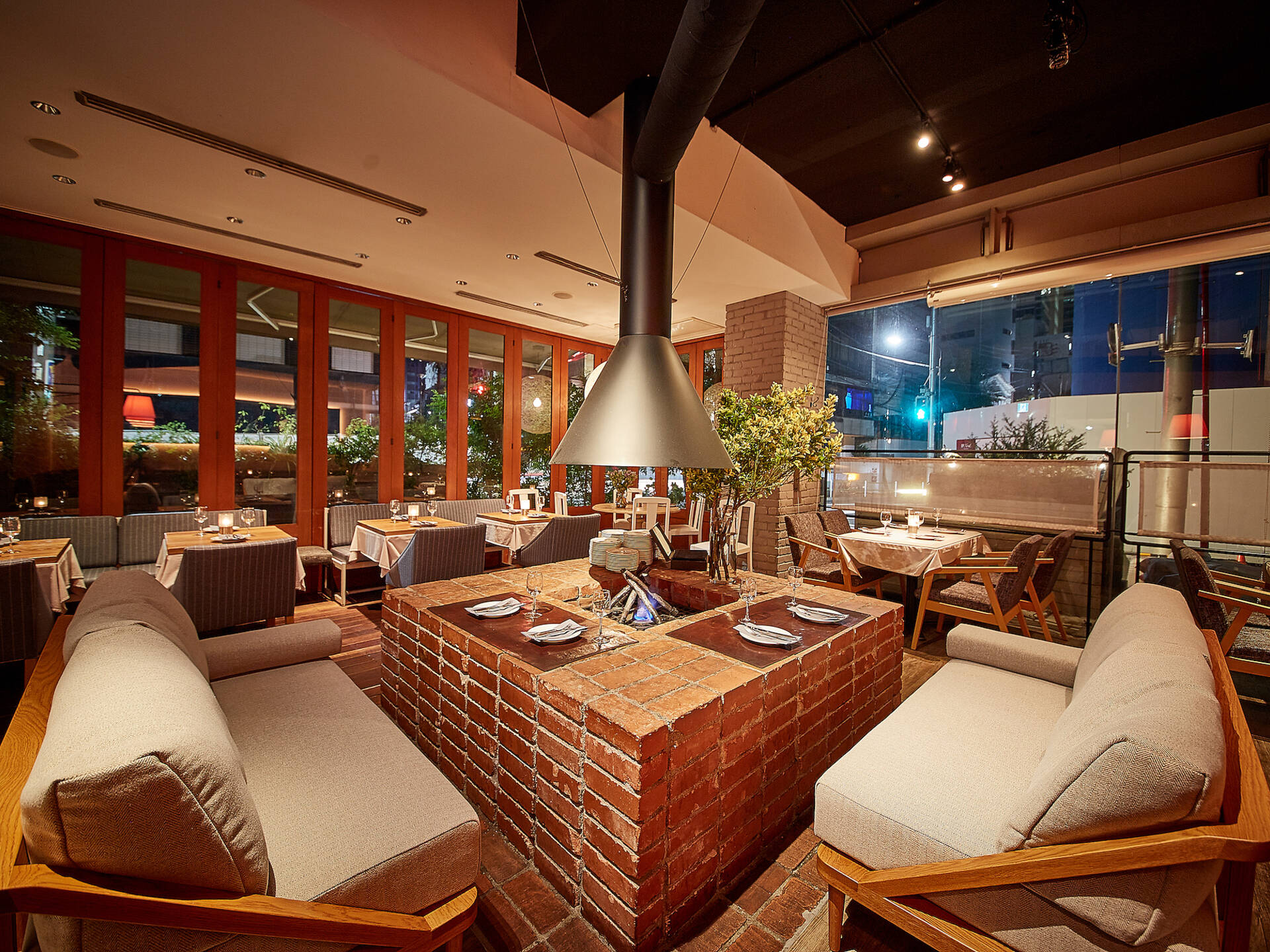 Best restaurants and bars with fireplaces in Tokyo | Time Out Tokyo