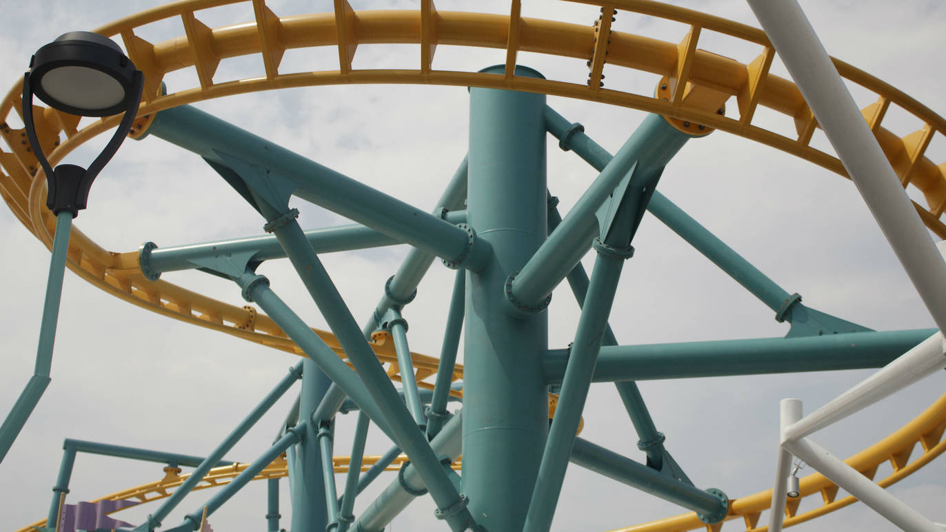 ¡Kataplum! El parque de diversiones en un centro comercial en la Ciudad ...