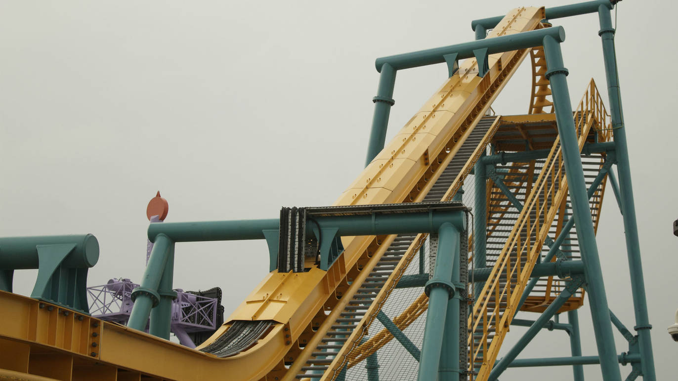 ¡Kataplum! El parque de diversiones en un centro comercial en la Ciudad ...