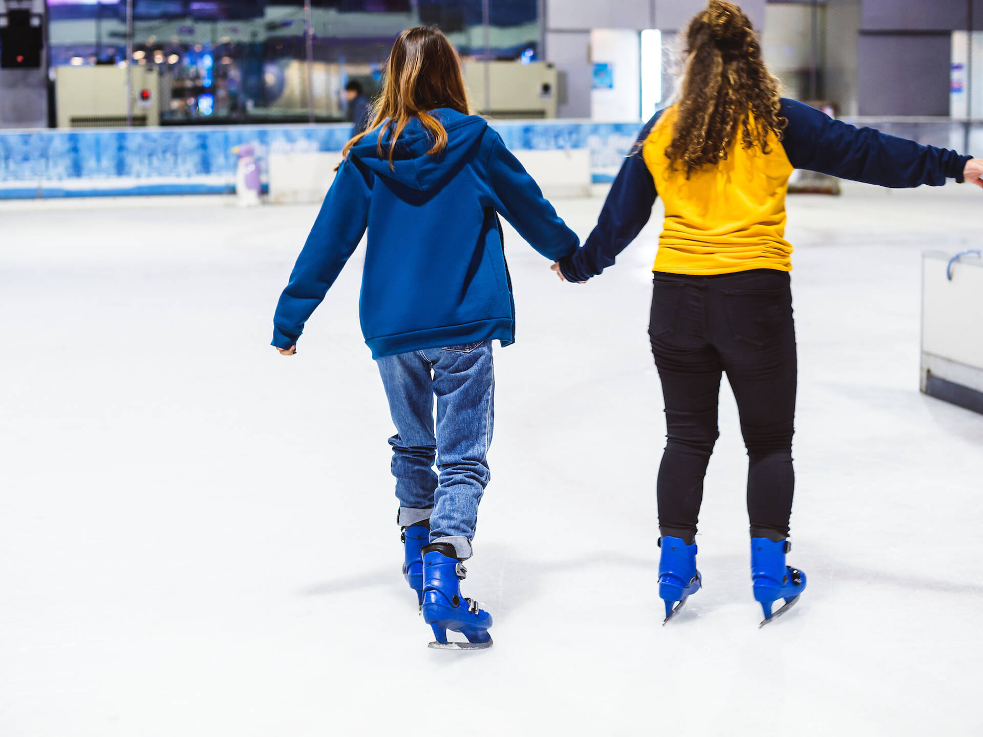 Best Ice Skating Rinks in Miami For Year-Round Fun ⛸️⛸️