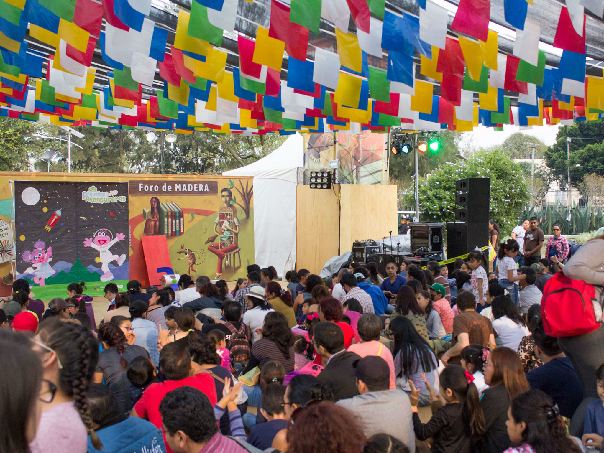 7 imperdibles de la FILIJ 2022: teatro, drag y cómics para niños punketos