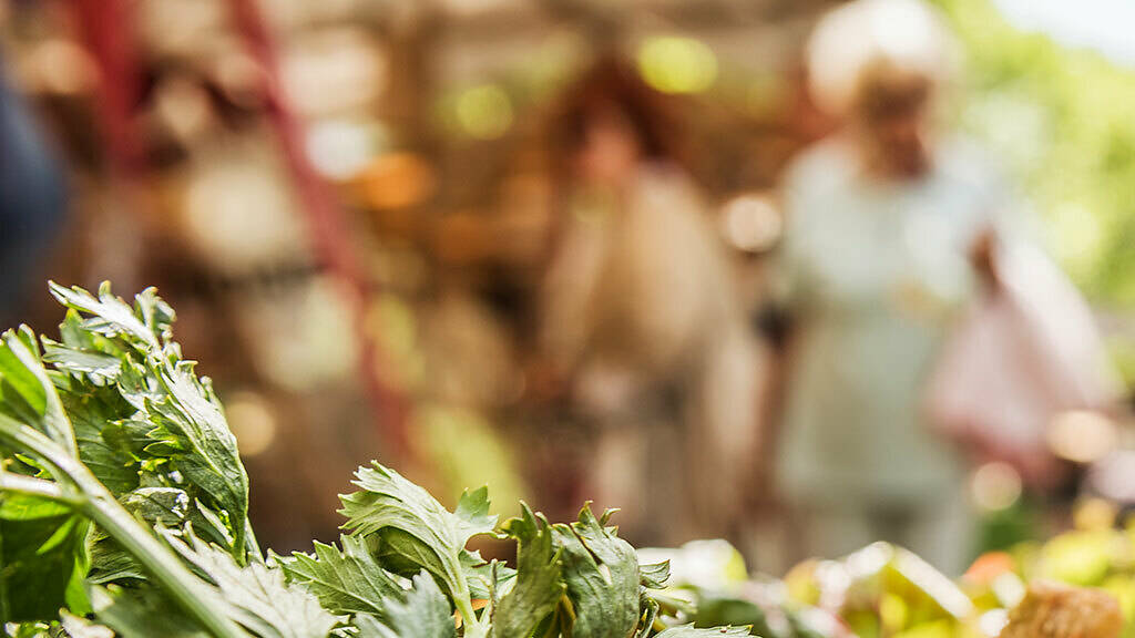 9 Best Markets in Berlin for Vintage Finds and Street Food
