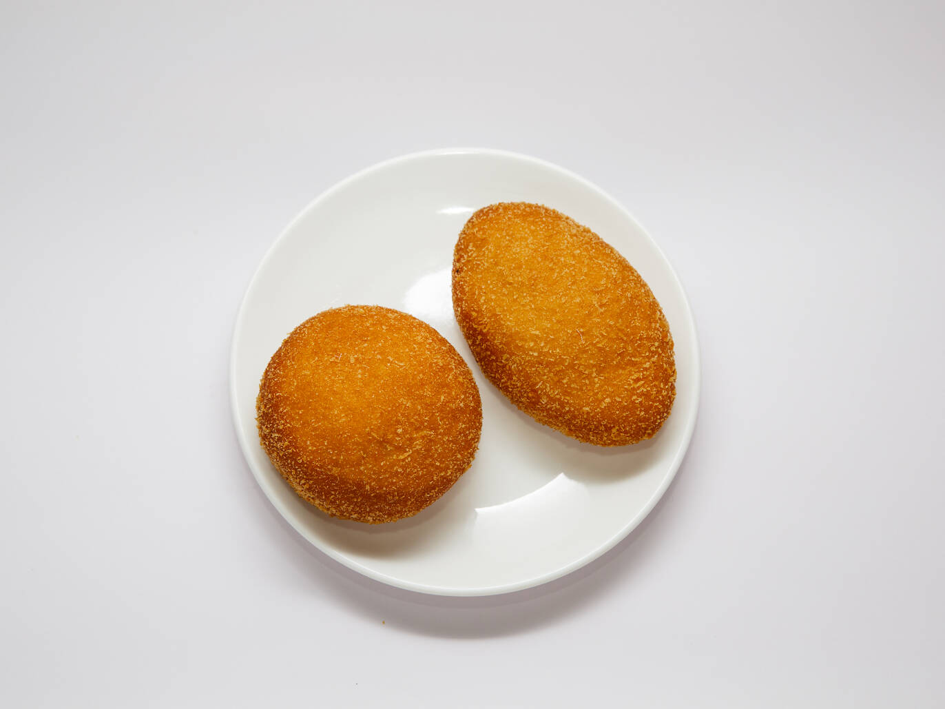 10 Japanese breads you have to try: truffle roll, curry bun, melonpan ...