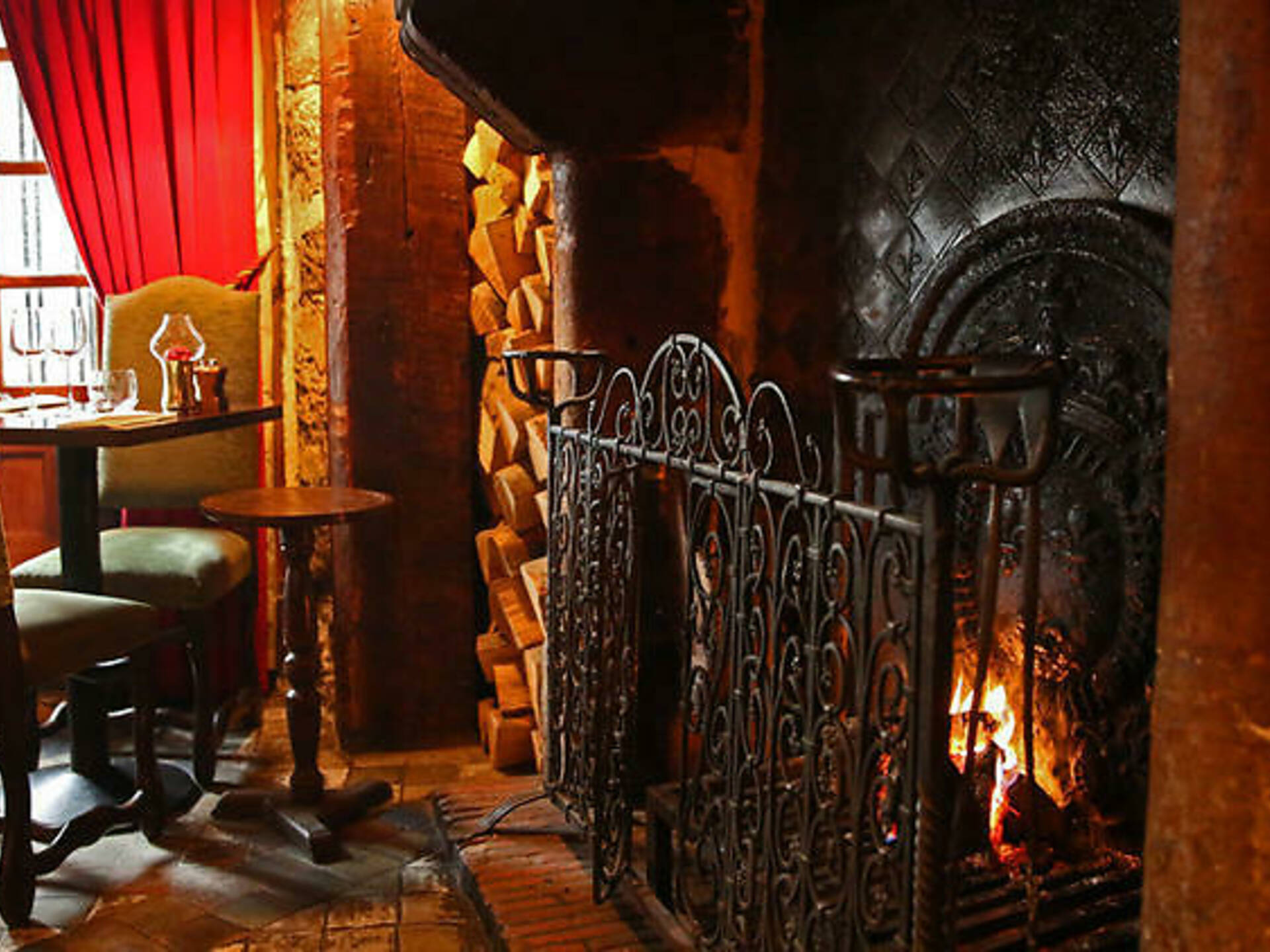 10 restos où tâter d'la bûche | Le meilleur du feu de cheminée