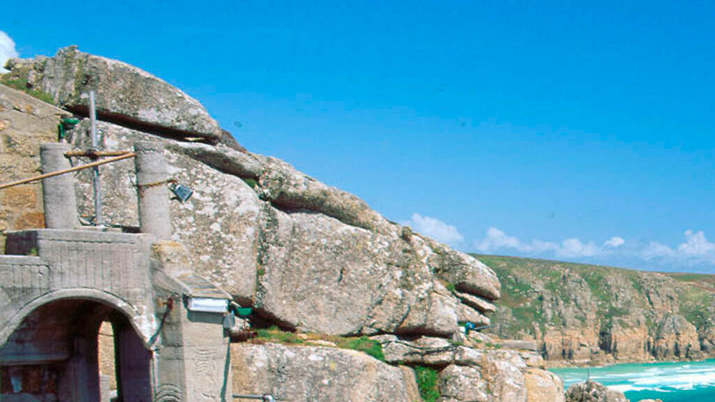 14 Best Things To Do in Cornwall Right Now