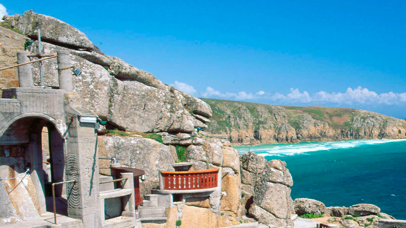 14 Best Things To Do in Cornwall Right Now