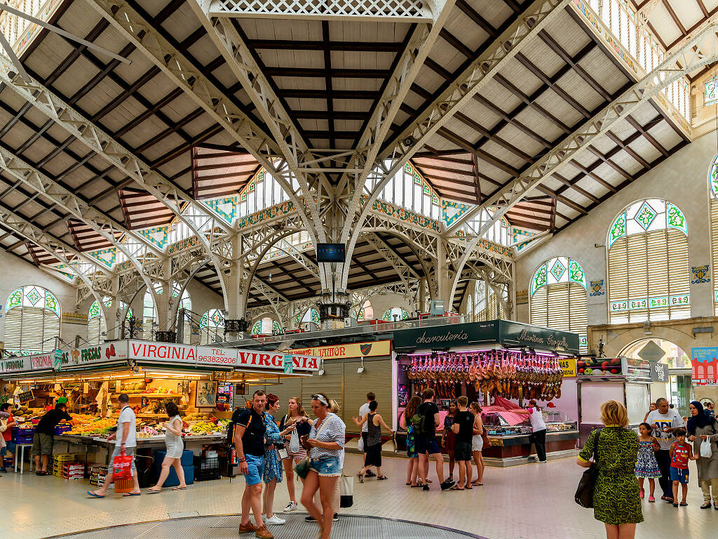 13 Best Things To Do in Valencia, According To An Expert