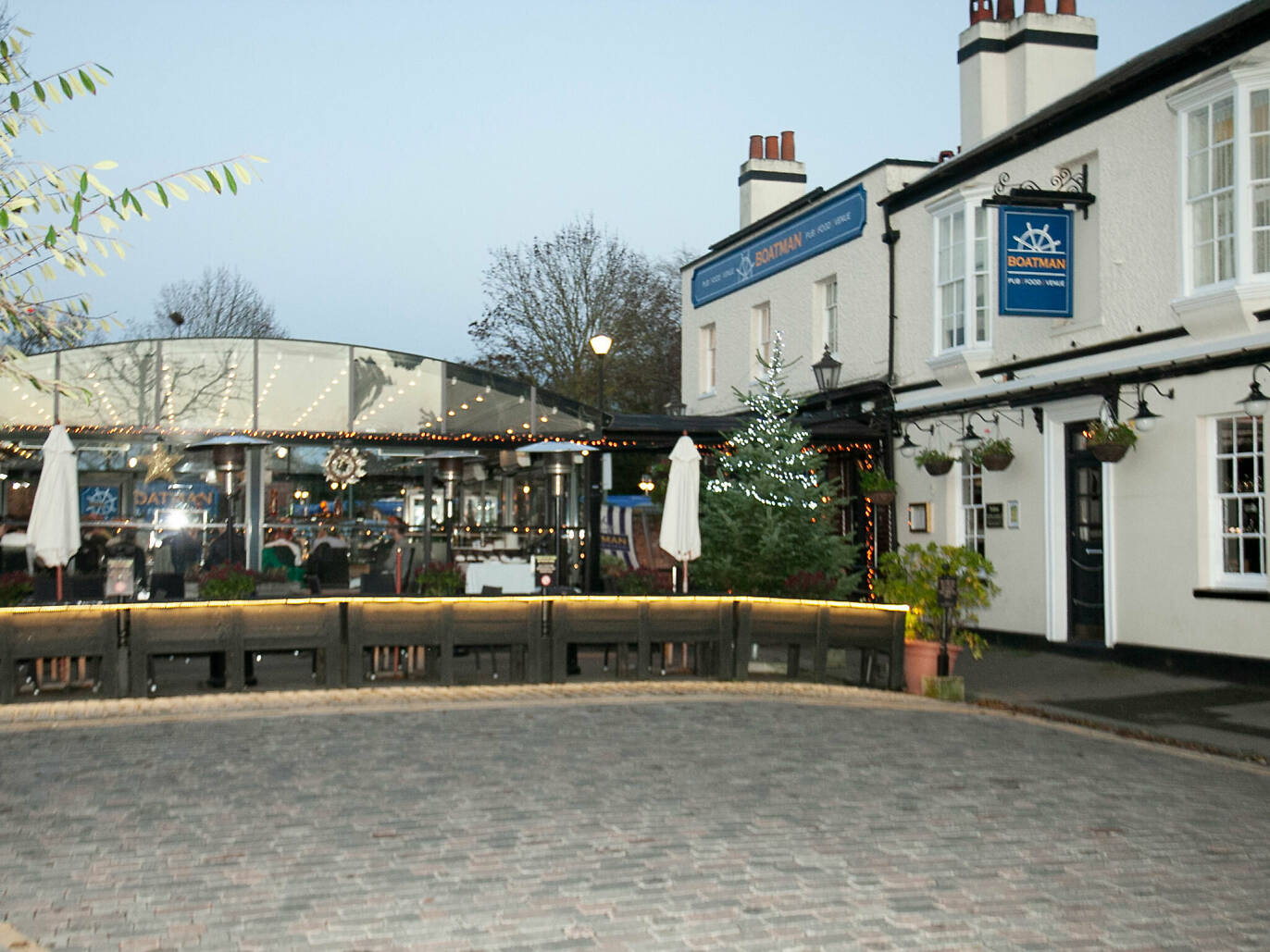 12 Best Restaurants in Windsor You Need To Try Right Now