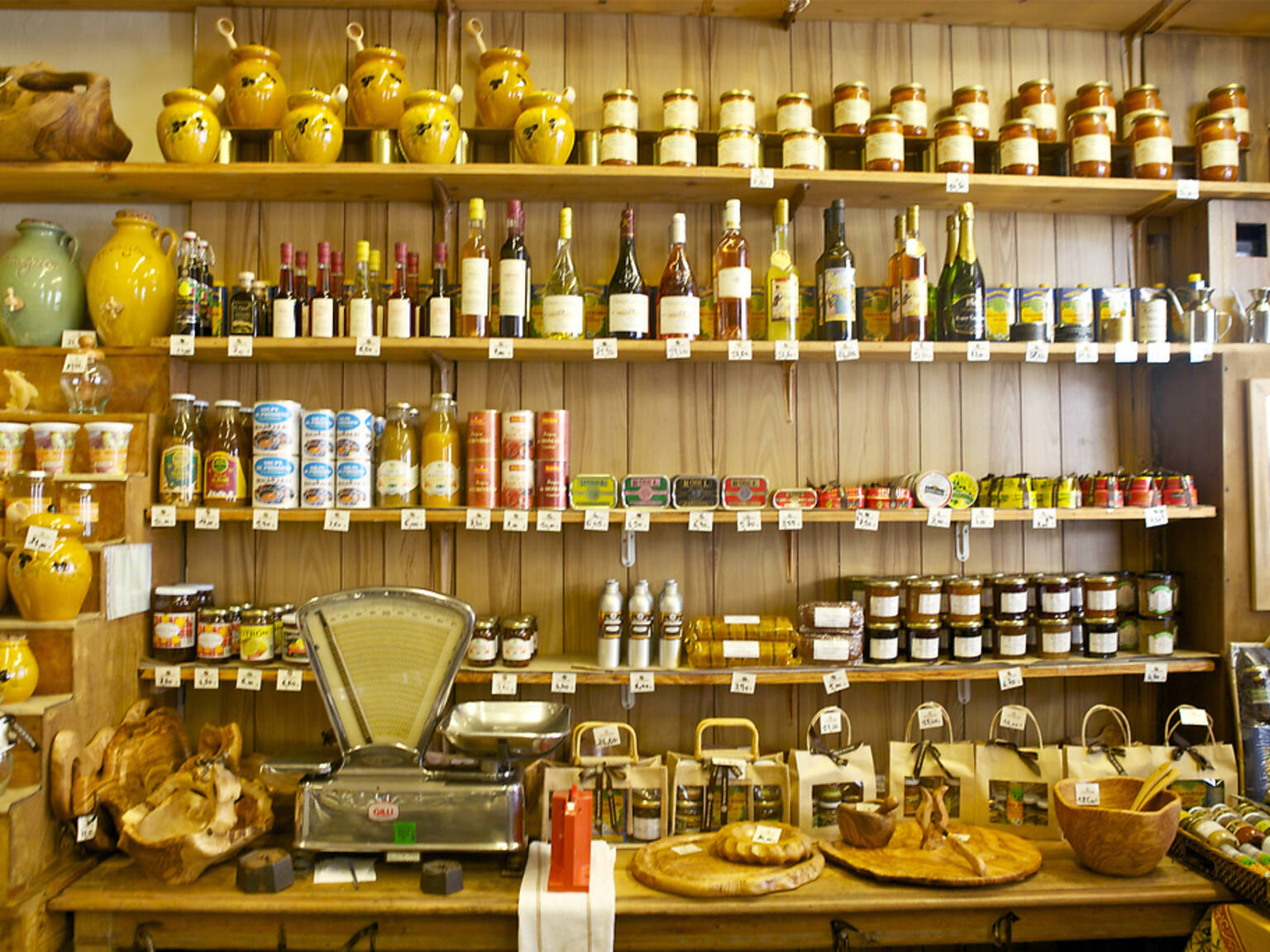 13 Best Shops in Nice According To Locals