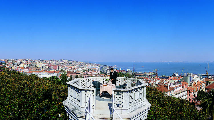 Tour fotográfico - os contrastes da Lapa | Coisas para fazer in Lisboa