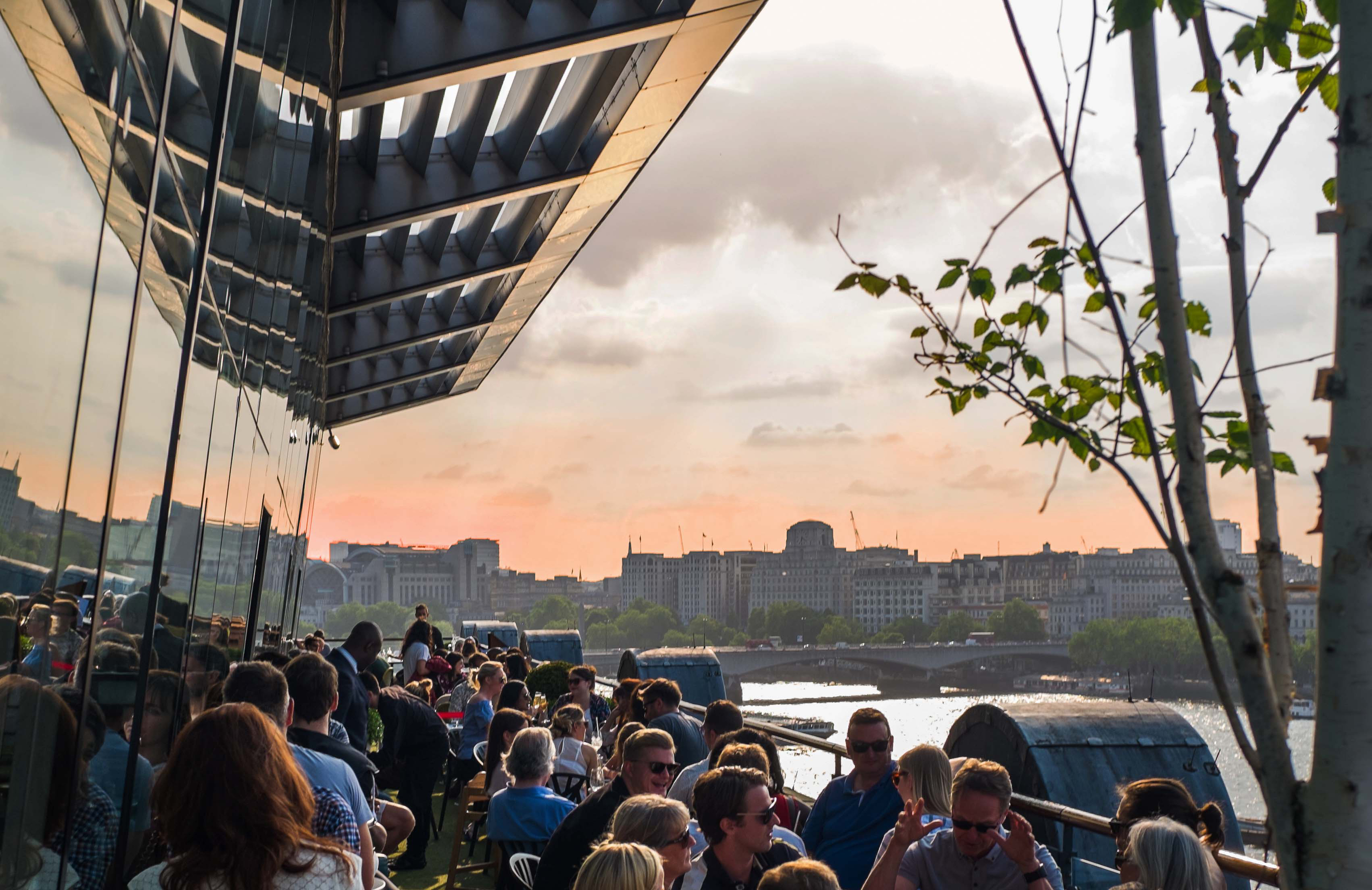 4 Best South Bank Bars | Where To Drink Along The South Bank