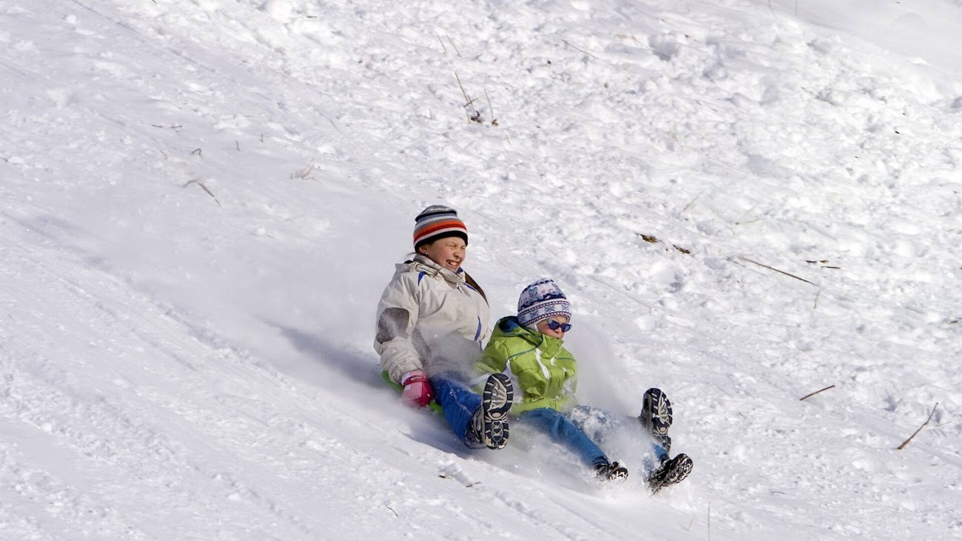 16 Spots for Sledding in NYC in the Snow