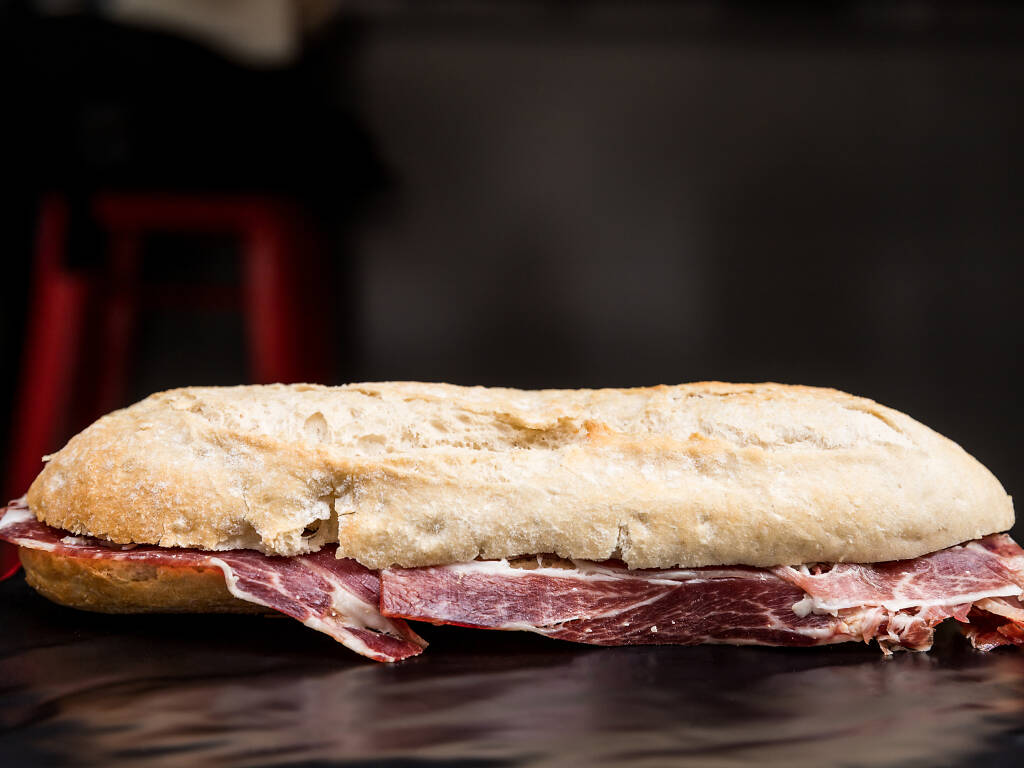 Onde comer sandes de presunto em Lisboa