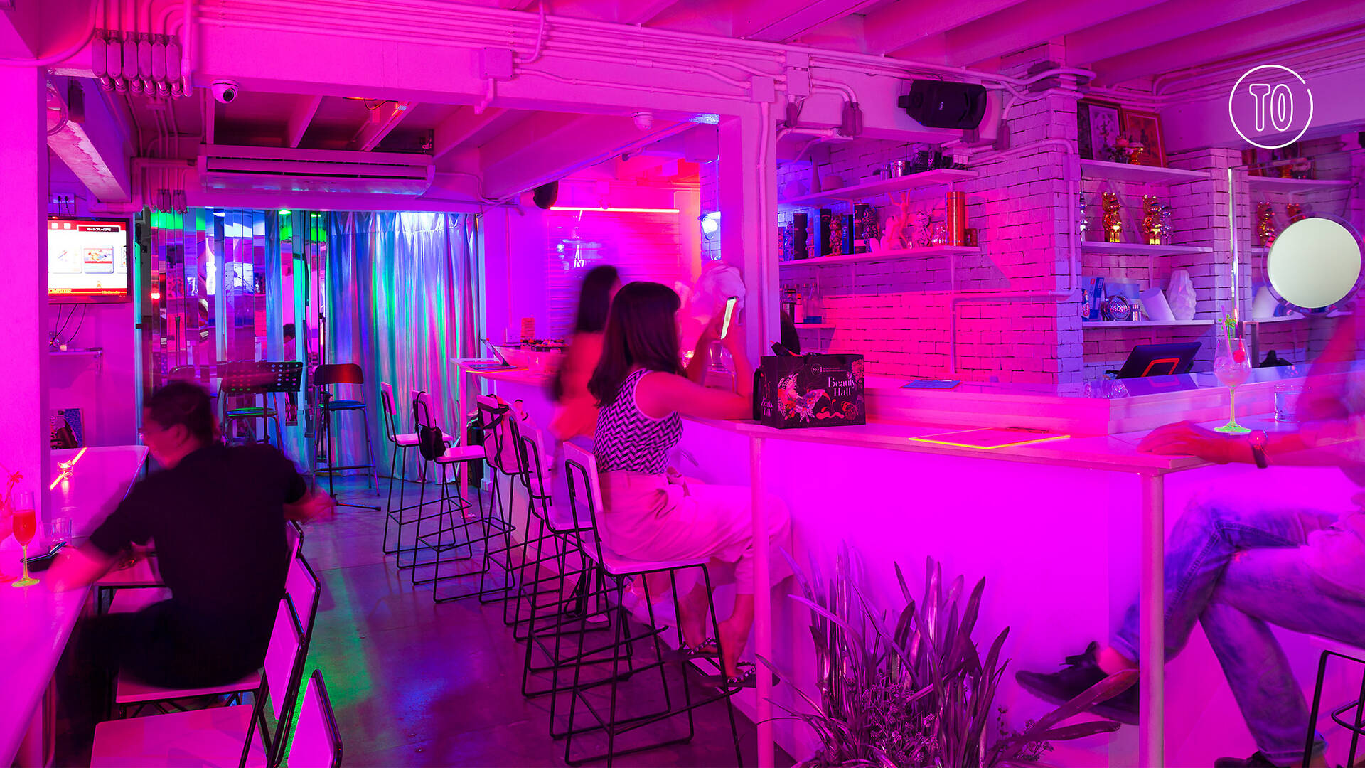 Feeling Bar | Bars in Ari, Bangkok