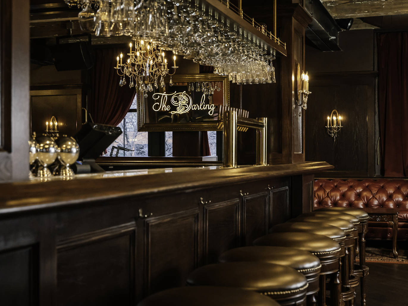 30 Chicago Bars and Restaurants with Fireplaces