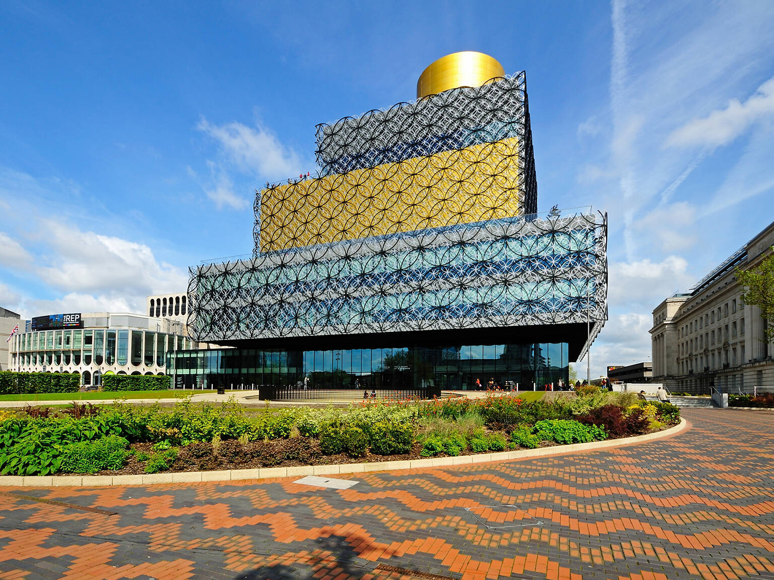 12 Best Art Galleries In Birmingham For Art Lovers
