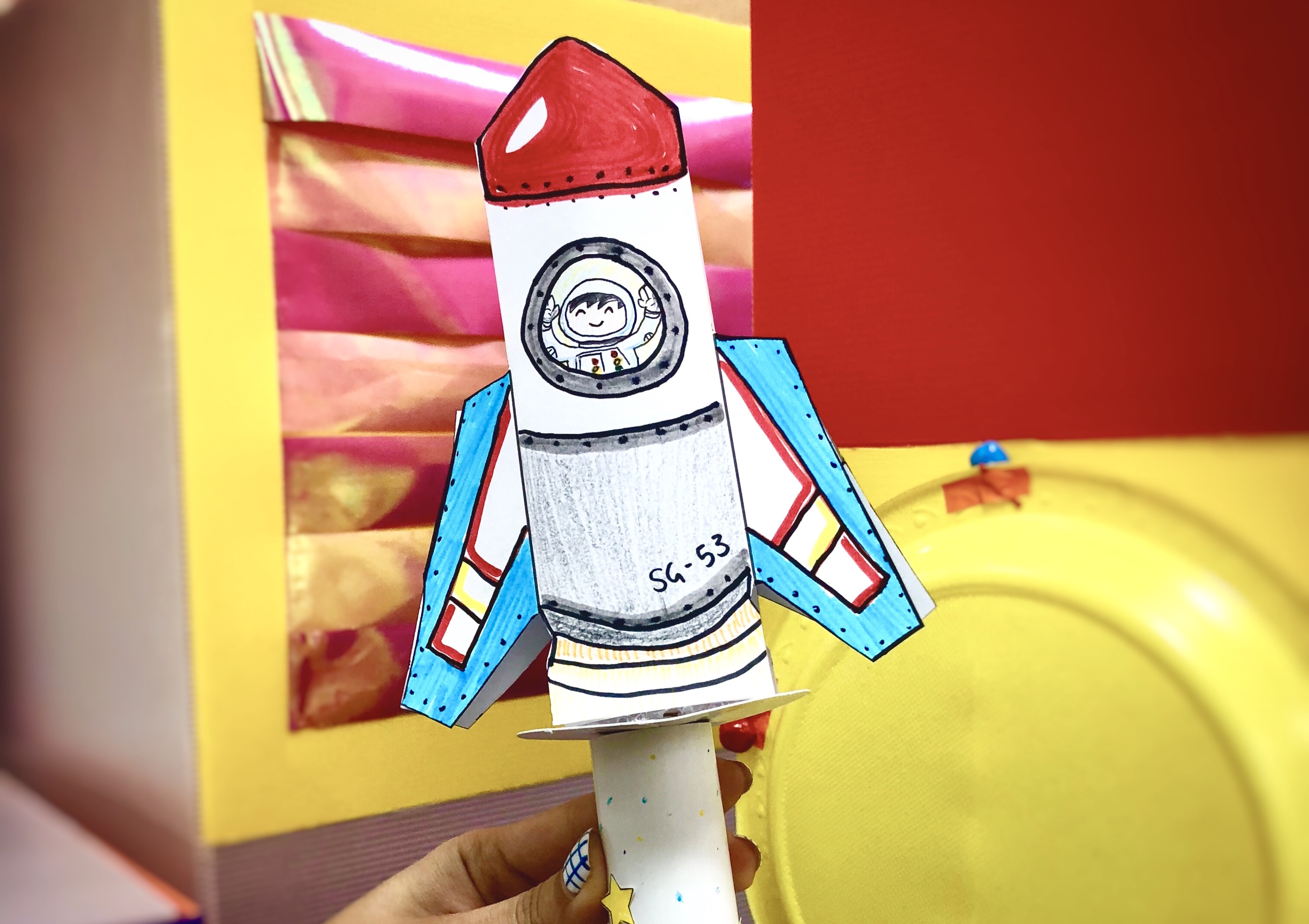 Toymaker: Make Your Own Wind-Up Space Shuttle by Amazing Art Shuttle ...