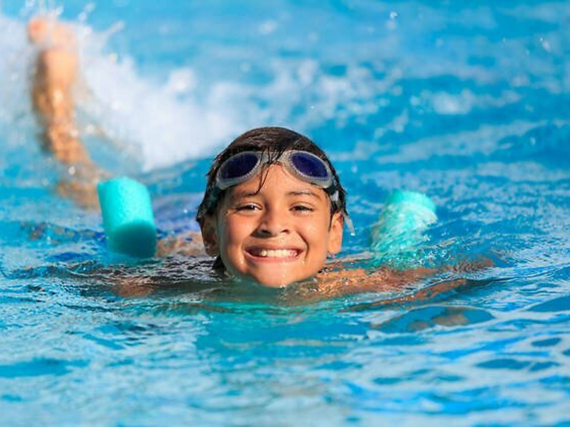 Best Swimming Lessons for Kids in NYC This Summer