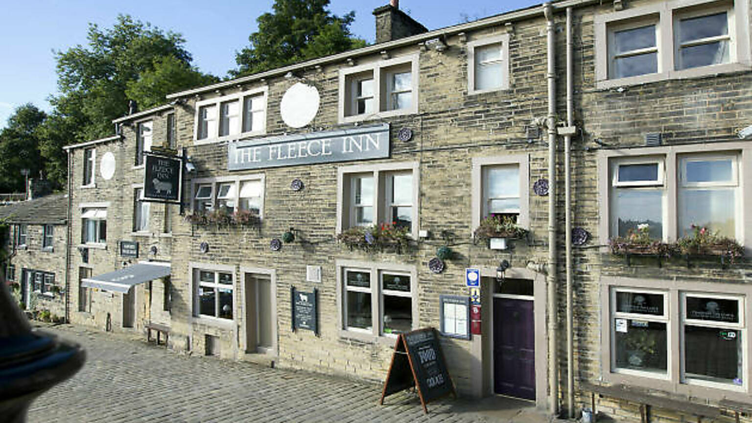 11 Best Things To Do in Haworth, Yorkshire | Brontë Country