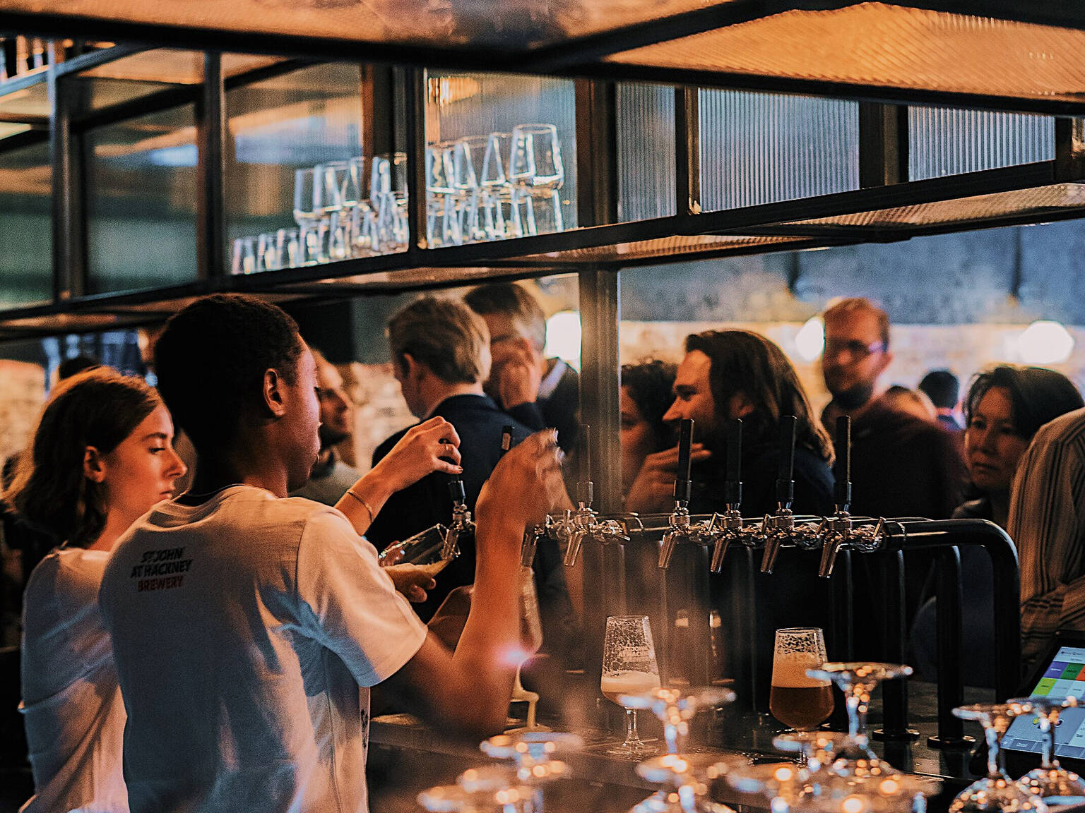 28 Best Breweries and Taprooms In London For Craft Beer