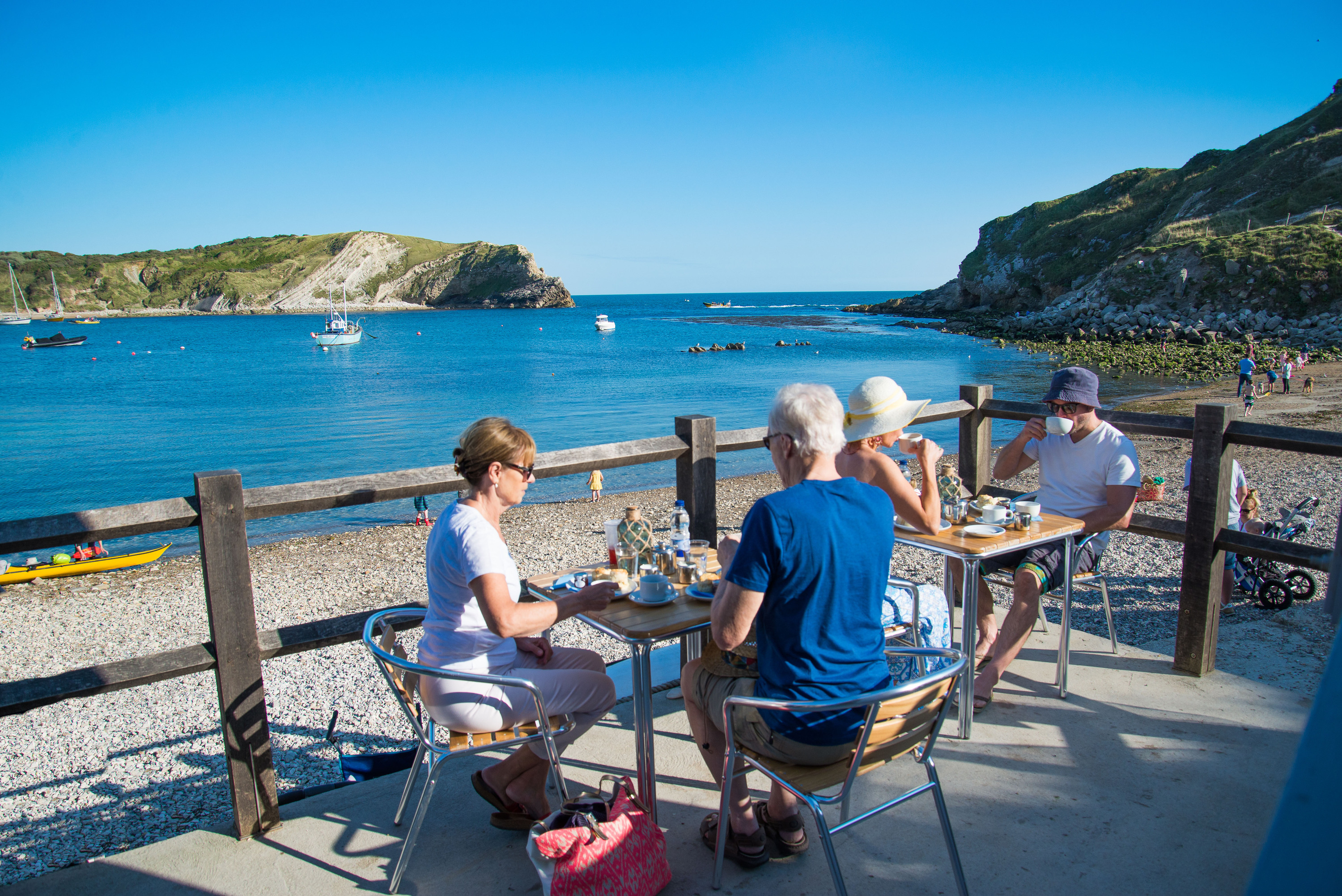 Best Things To Do In Lulworth Cove | Castles, Pubs, Beaches, Durdle Door