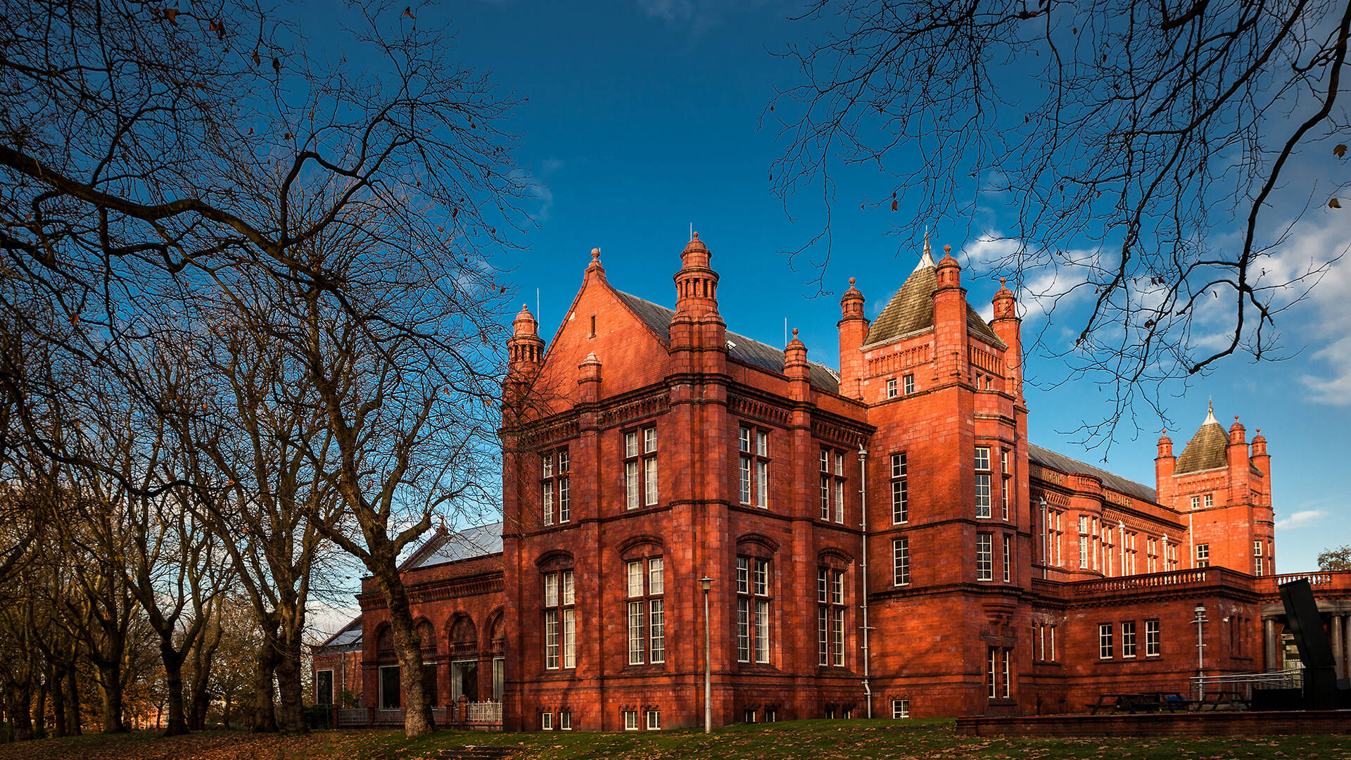 11 Brilliant Manchester Attractions You Shouldn’t Miss