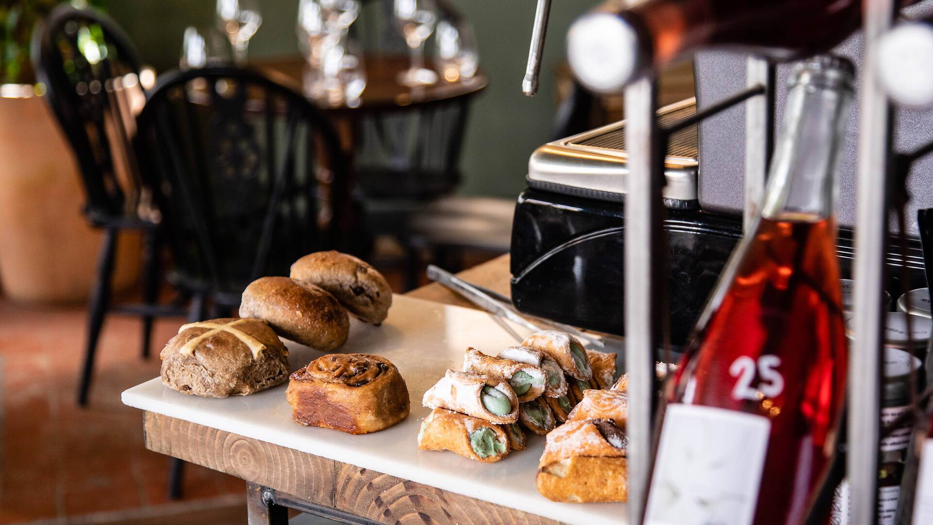 Diogenes the Dog | Bars and pubs in Walworth, London