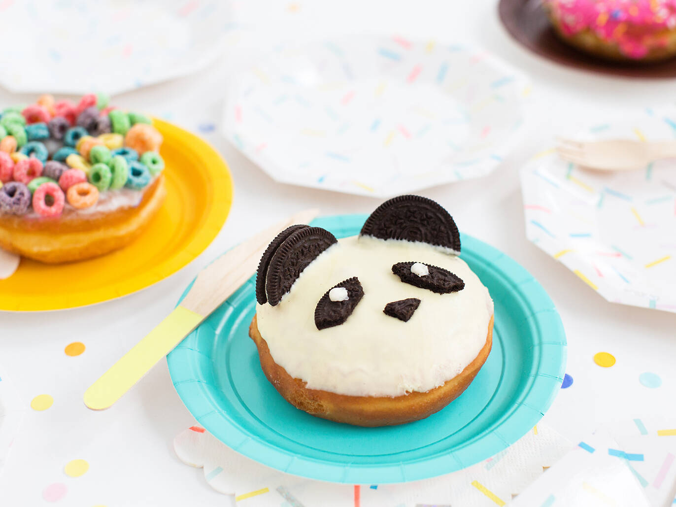 15 Best Doughnut Shops in Los Angeles For Sugary Glazed Delight