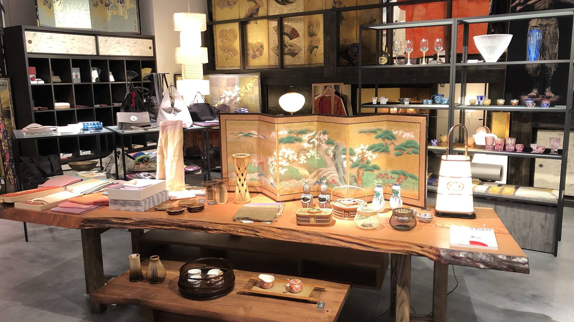 The Cover Nippon | Shopping in Roppongi, Tokyo