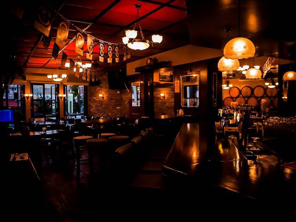 The ten best bars, live music and food in Haifa nightlife