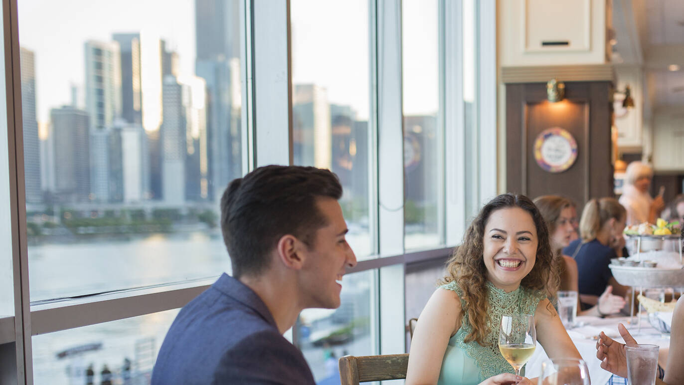 9 Best Navy Pier Restaurants For Burgers, Seafood and More