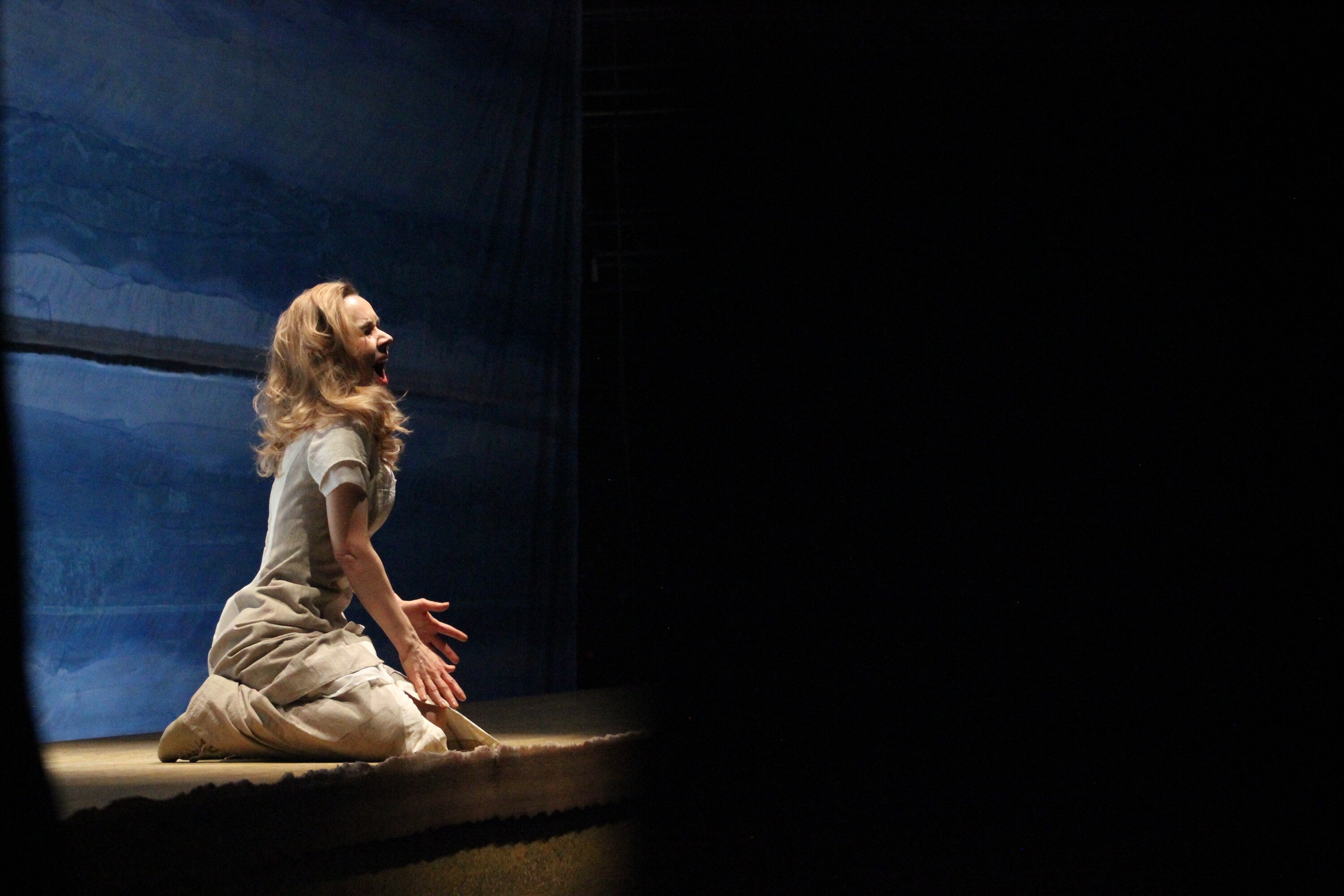 Ópera El amor distante