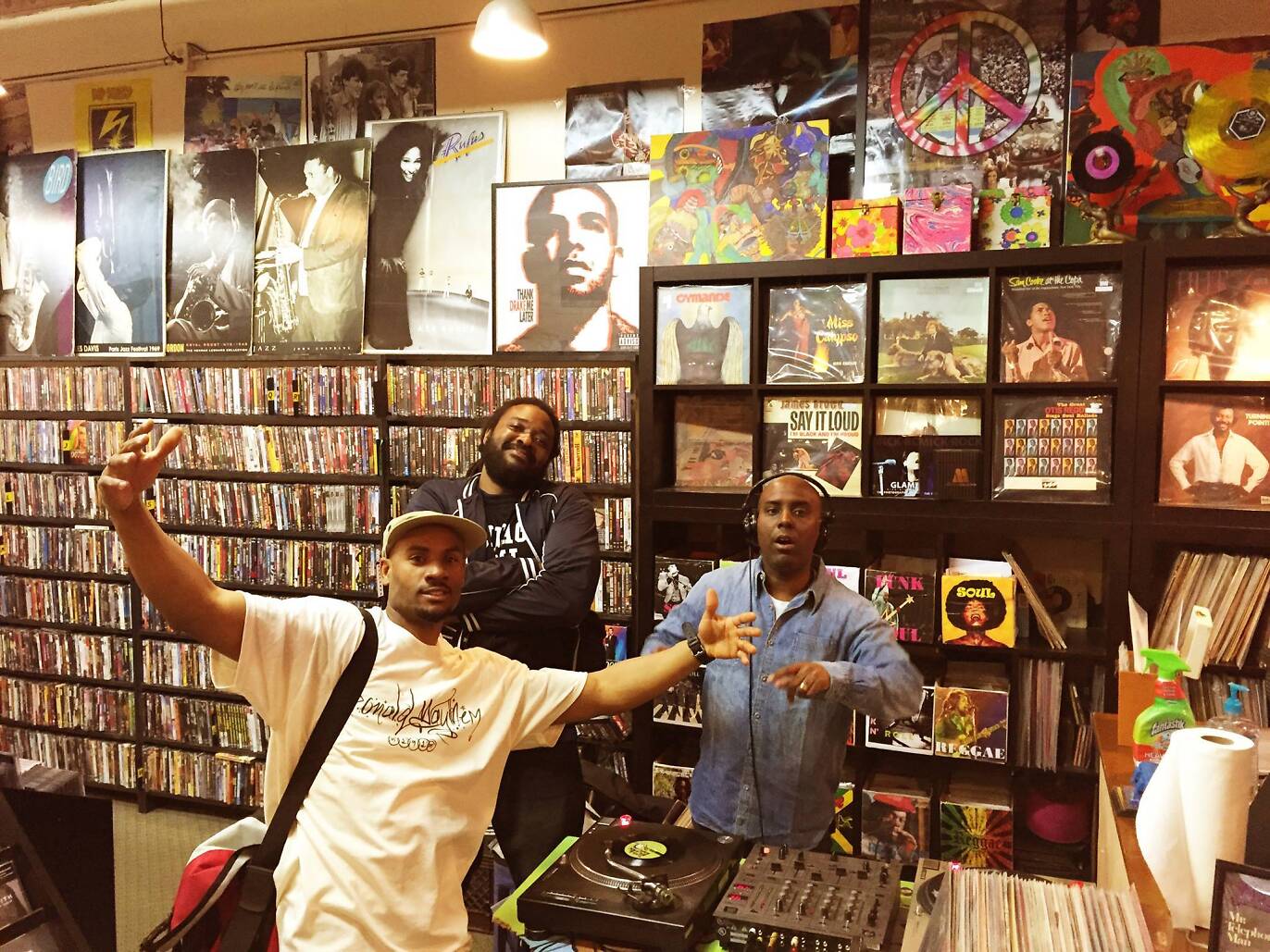 22 Best Record Stores in Chicago for Vinyl, CDs and More